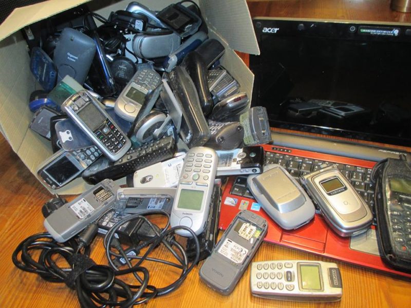 „Ein Handy für den Gorilla“ – Mach mit bei unserer Sammelaktion bis 31. ...